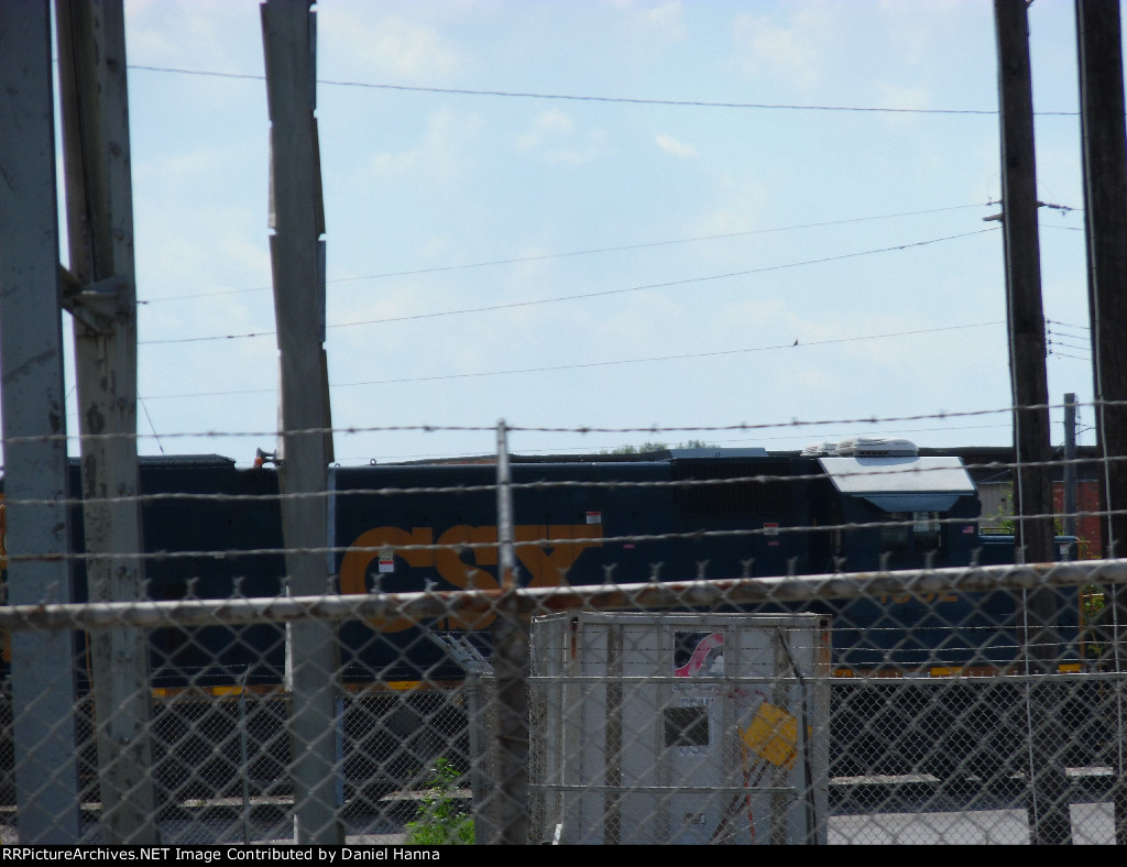 CSX 1562 is one of CSX's 39 GP15-1's